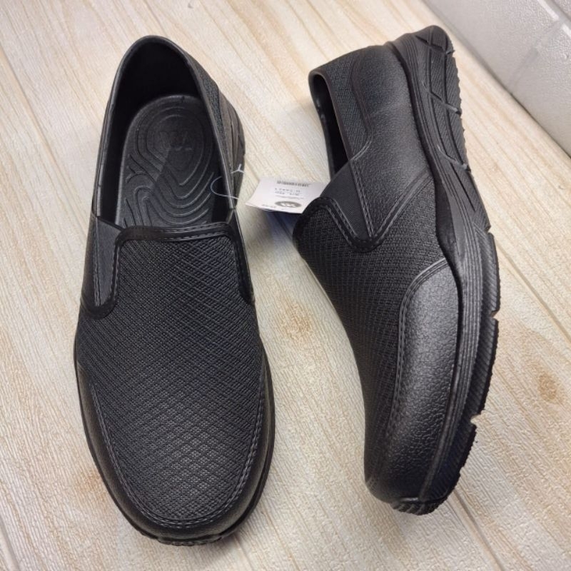 Jual Sepatu Yumeida karet lentur slip on polos | Shopee Indonesia
