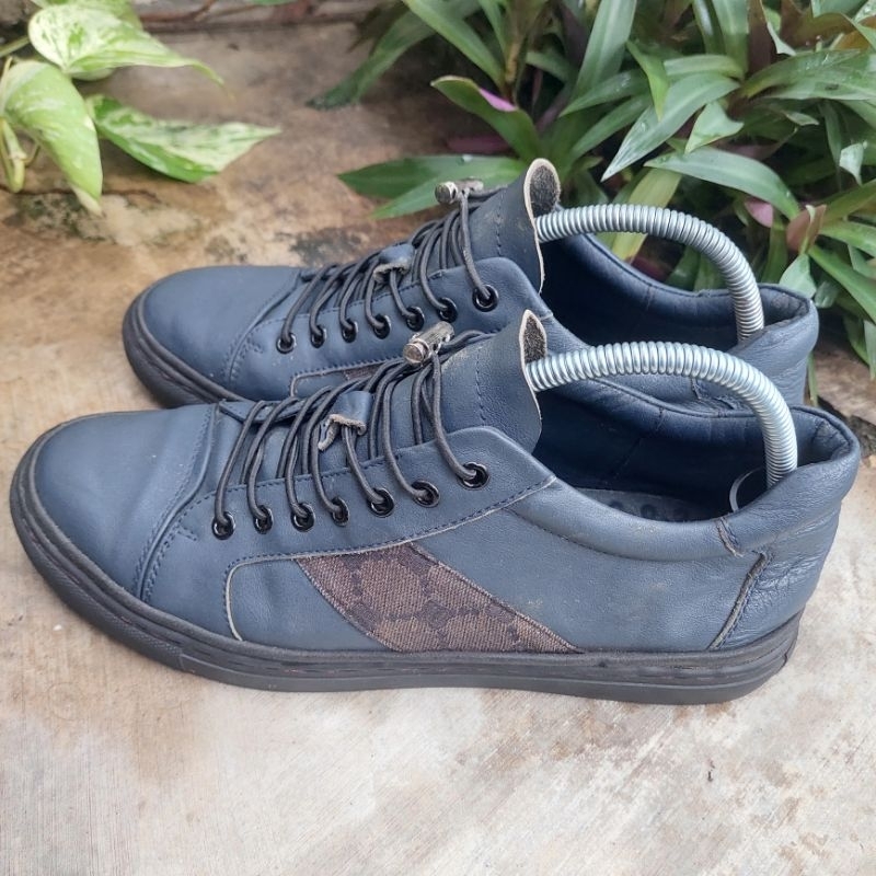 Jual sepatu sneakers second everbest size size 44(28cm) | Shopee Indonesia