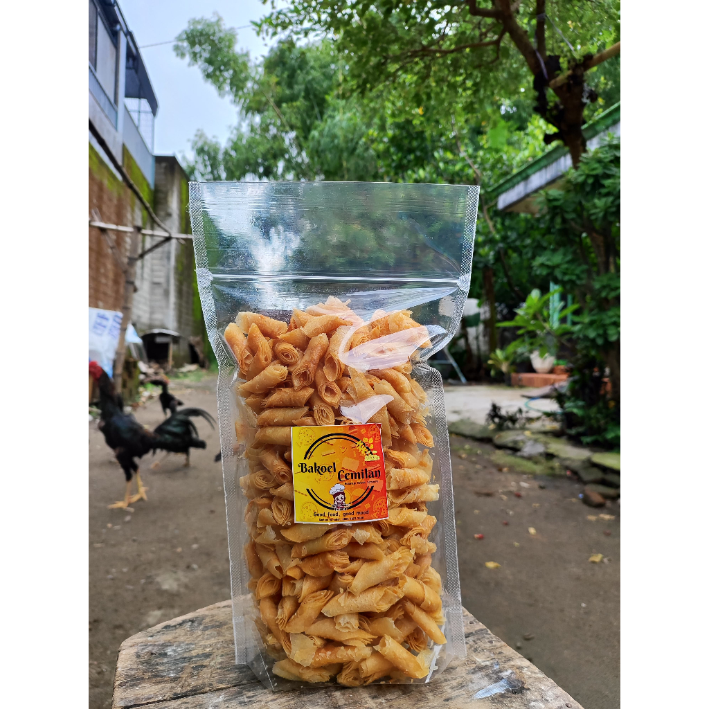 Jual ROLL KRISPY CAMILAN KELUARGA, Banyak varian rasa pedas, coklat ...