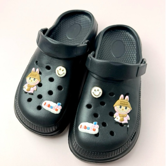 Jual SANDAL CROSS LABUBU VIRAL DEWASA TRENDING KADIA | Shopee Indonesia