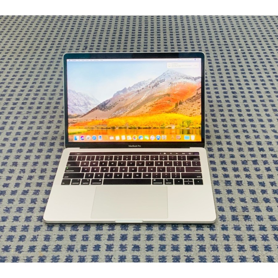 Jual One And Only Macbook Pro 2018 13 Inch core i7 2.7 GHz 16GB/256GB ...