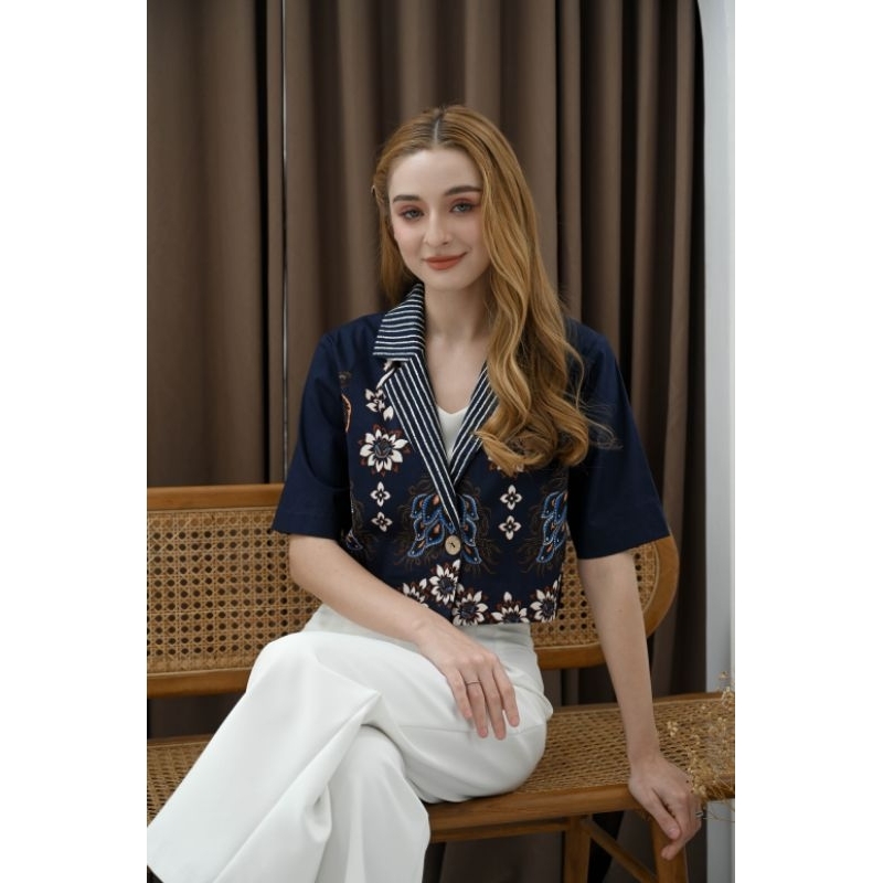 Jual BLAZER BATIK WANITA/ BATIK WANITA KEKINIAN BA-018 | Shopee Indonesia