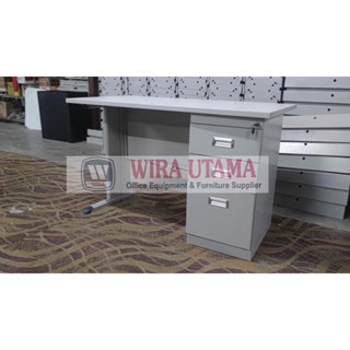 Jual Meja Besi Murah / Meja 1/2 Biro Besi Laci / Meja 1/2 Biro Plat ...