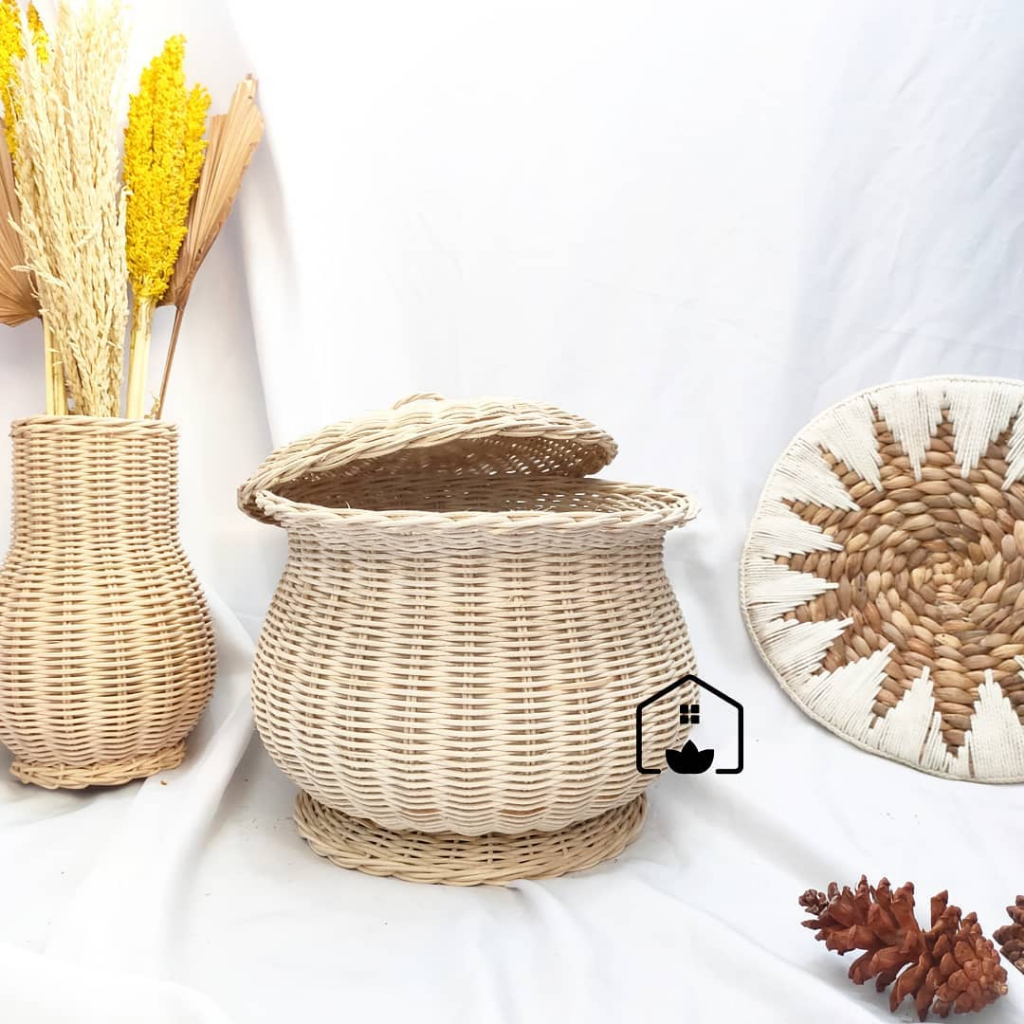 Jual Keranjang Rotan Bulat Tutup / Box Rotan Bulat / Tempat Buah Rotan ...
