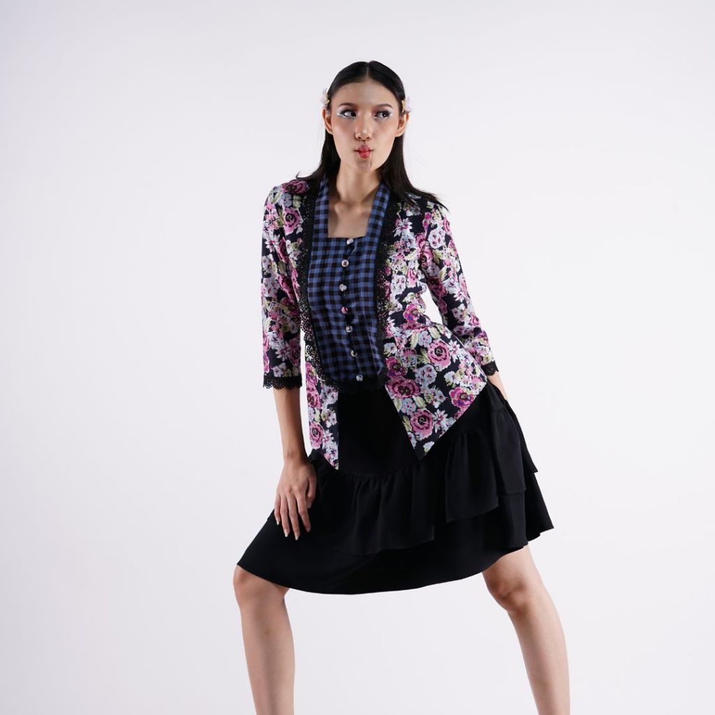 Jual Kebaya Kutu Baru kala | LENNY AGUSTIN | Funky Kebaya by Lenny ...