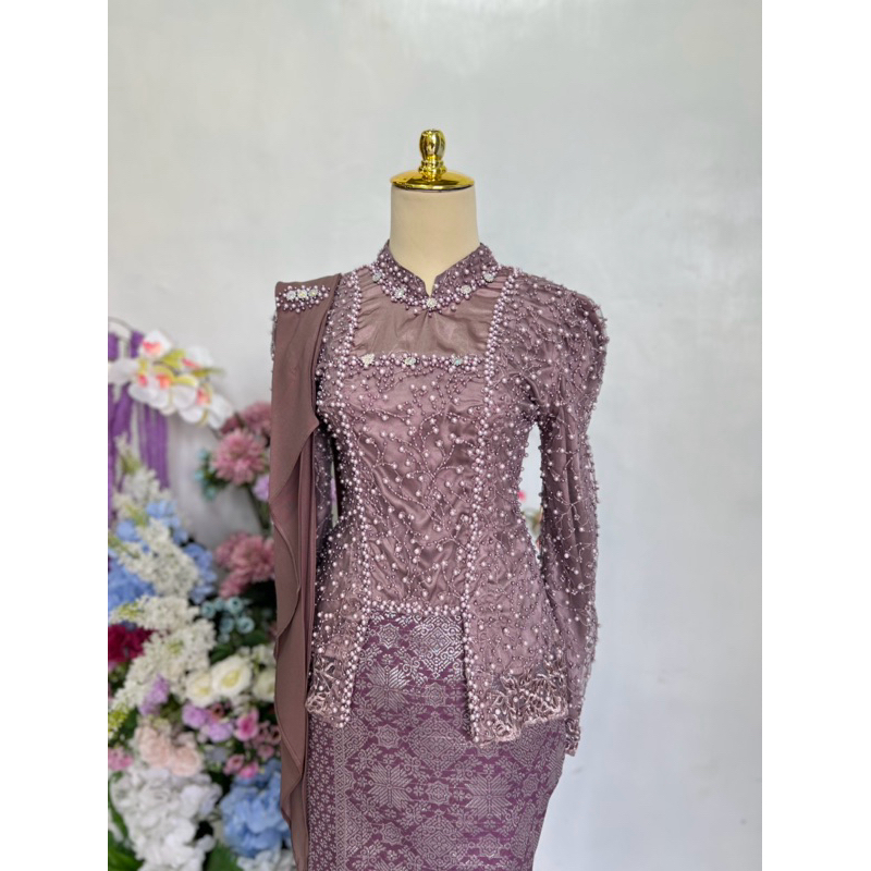 Jual KEBAYA WISUDA PREMIUM,KEBAYA WISUDA FUL FURING,KEBAYA WISUDA ...