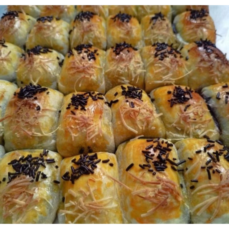 Jual Bolen Pisang Coklat lumerrr // BOLEN MINI Khas JEPARA | Shopee ...