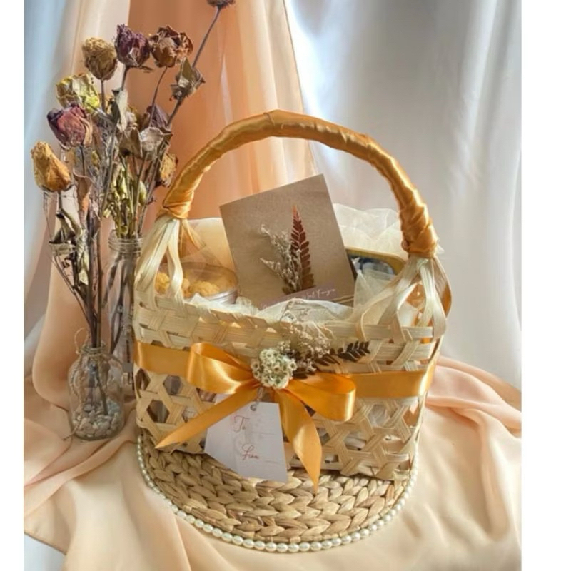 Jual Tas Hampers / Tas Anyaman Bambu / Tas Parcel Lebaran / Tas Anyaman bambu mini | Shopee ...
