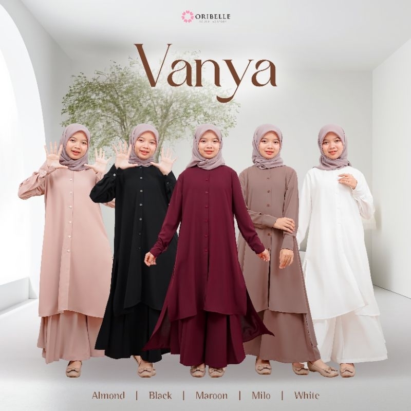 Jual 𝗩𝗔𝗡𝗬𝗔 by Oribelle Mengangkat tema 𝘣𝘦𝘢𝘶𝘵𝘺 𝘪𝘯 𝘴𝘪𝘮𝘱𝘭𝘪𝘤𝘪𝘵𝘺, 𝘵𝘶𝘯𝘪𝘤 𝘴𝘦𝘵 kali ini menghadirkan ...