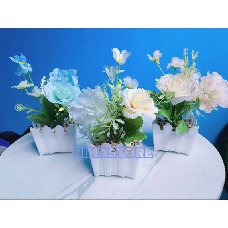 Jual BUNGA HIAS MAWAR MIX+POT PAGAR,BUNGA HIAS ARTIFICIAL,BUNGA HIAS ...