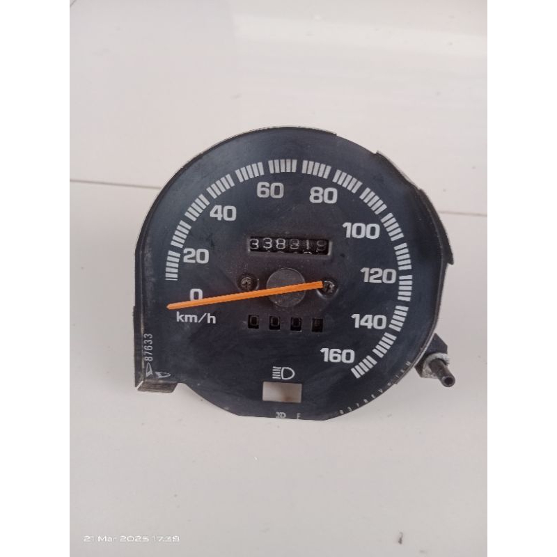 Jual Mesin Kecepatan Km n Rpm Speedometer Daihatsu Taft GT. Original ...