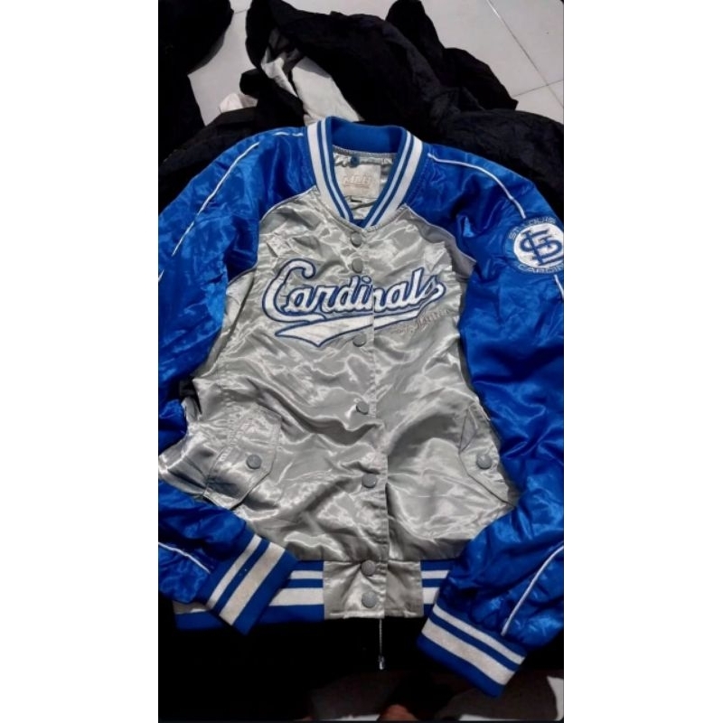 Jual Varsity Mlb bahan satin | Shopee Indonesia