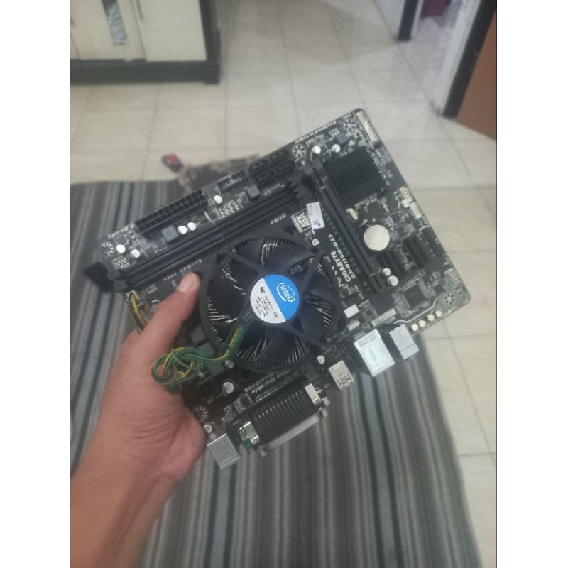 Jual Paket LGA 1151 GIGABYTE H110 core i3 7100 Ddr4 8gb Fan | Shopee Indonesia