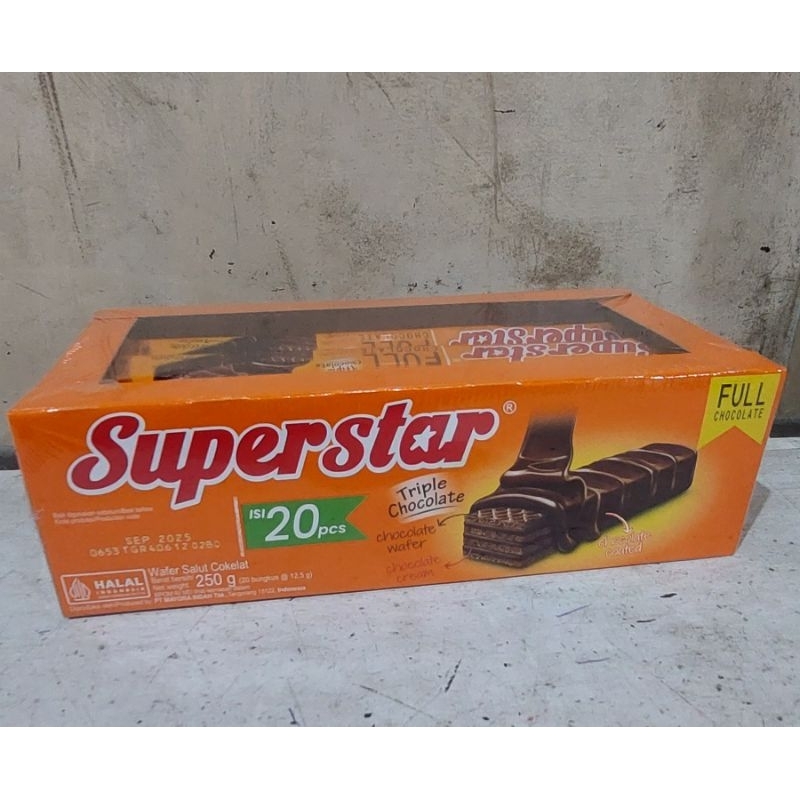 Jual Superstar Wafer Cokelat 250g PAK isi 12 stick | Shopee Indonesia