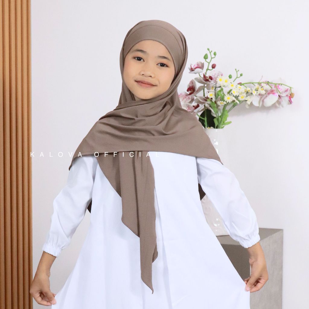 Jual Kalisha - Gaitha Hijab Pashmina Anak Segitiga Instan | Shopee ...