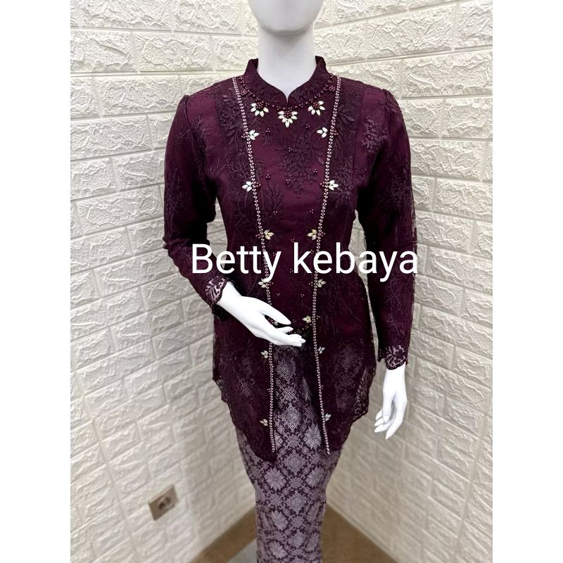 Jual "Betty kebaya"Free hijab set kebaya kutu baru bahan tille premium / kebaya payet mewah ...