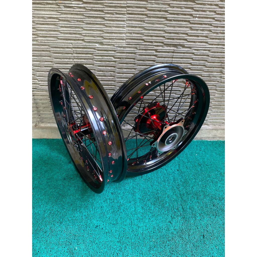 Jual Roda Supermoto CRF Ring 17 Tanpa Ban Velg Rossi Baru | Shopee ...