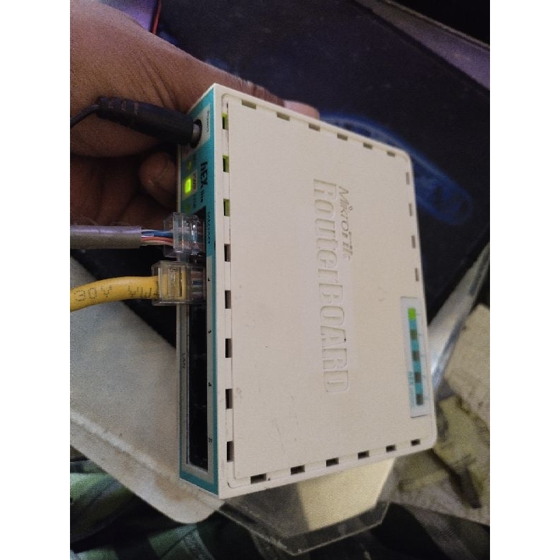 Jual mikrotik router rb750 r2 & bonus adaptor, bb 0%, non wifi, normal ...