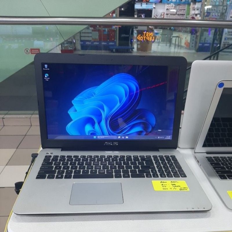 Jual Laptop Asus A555L core i5-5200U ram 8gb ssd 128gb Nvidia geforce ...