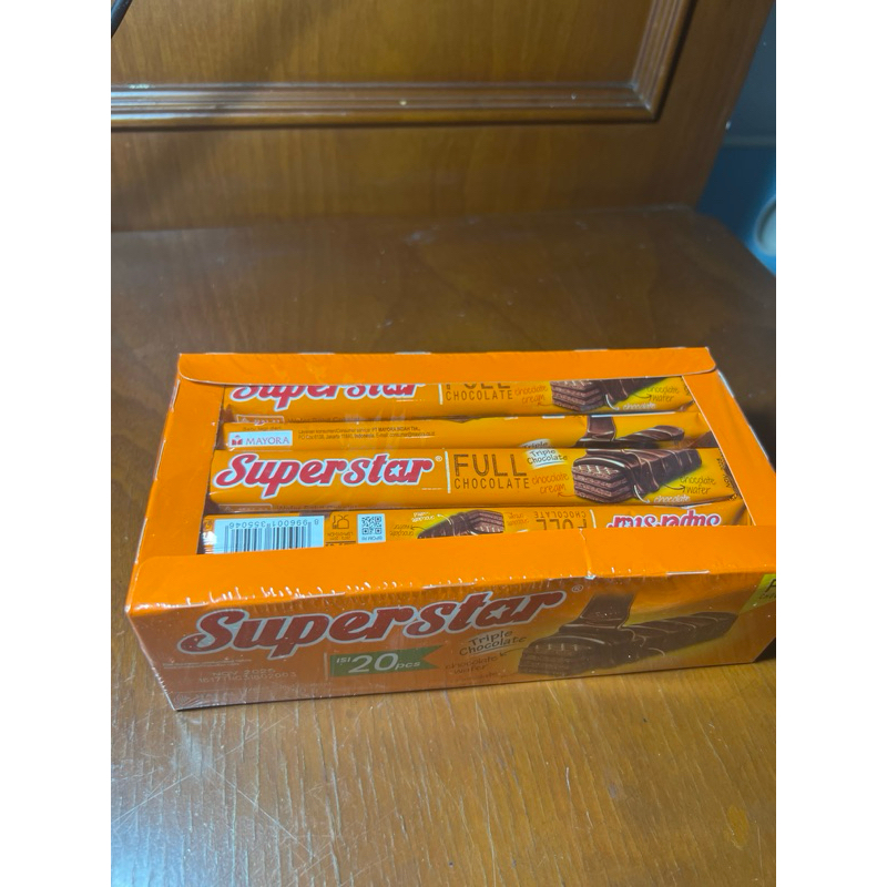 Jual Superstar Wafer Triple Chocolate isi 20pcs | Shopee Indonesia