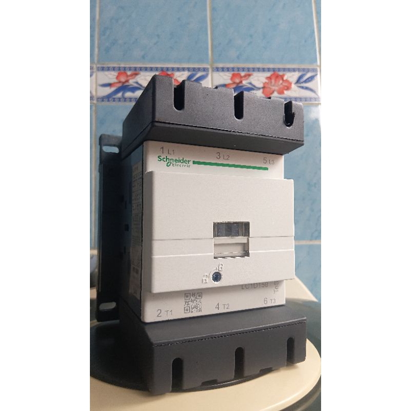 Jual KONTAKTOR se*****der LC1 D150/250A/koil/24vDC/220V/AC ORIGINAL ...