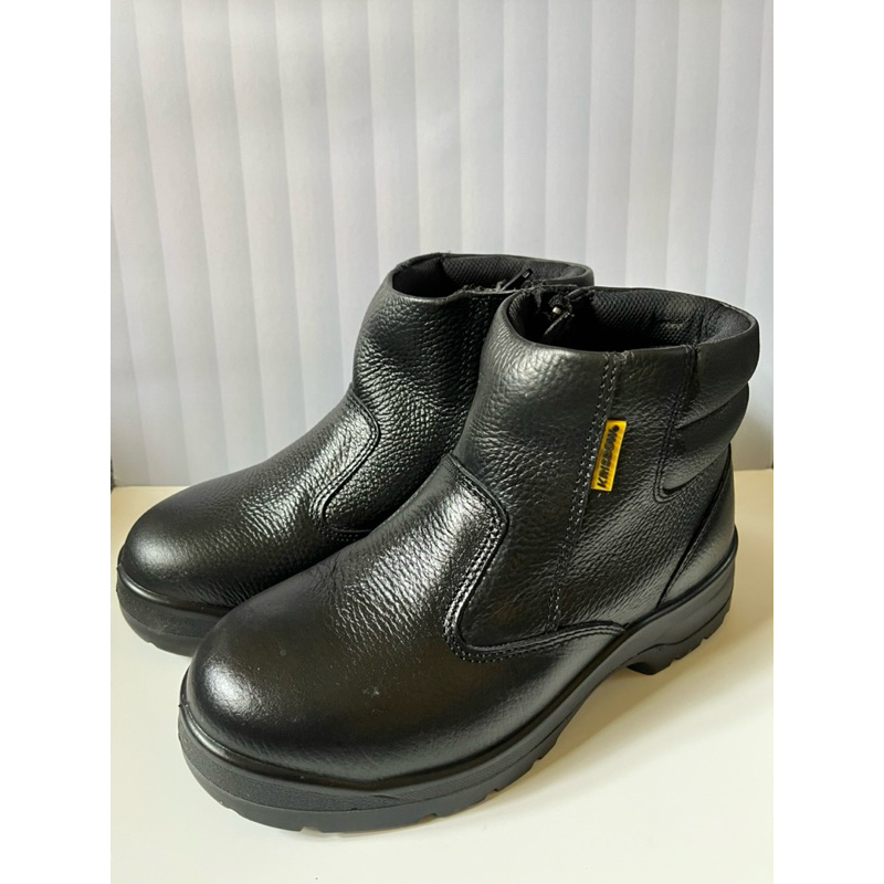 Jual NEW Krisbow Gladiator Sepatu Pengaman Safety Shoes Pengaman Kaki ...