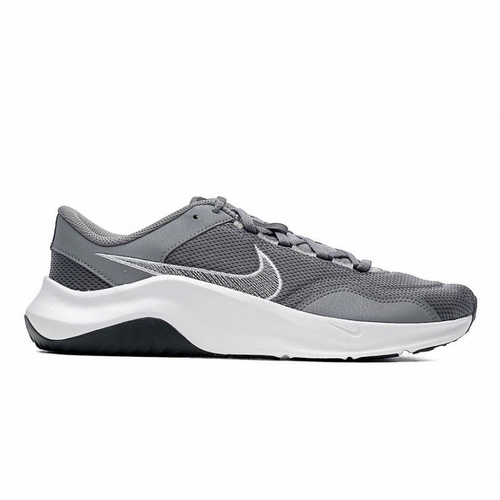 Jual Sepatu Lari Pria NIKÉ Legend Essential 3 Next Nature Original ...