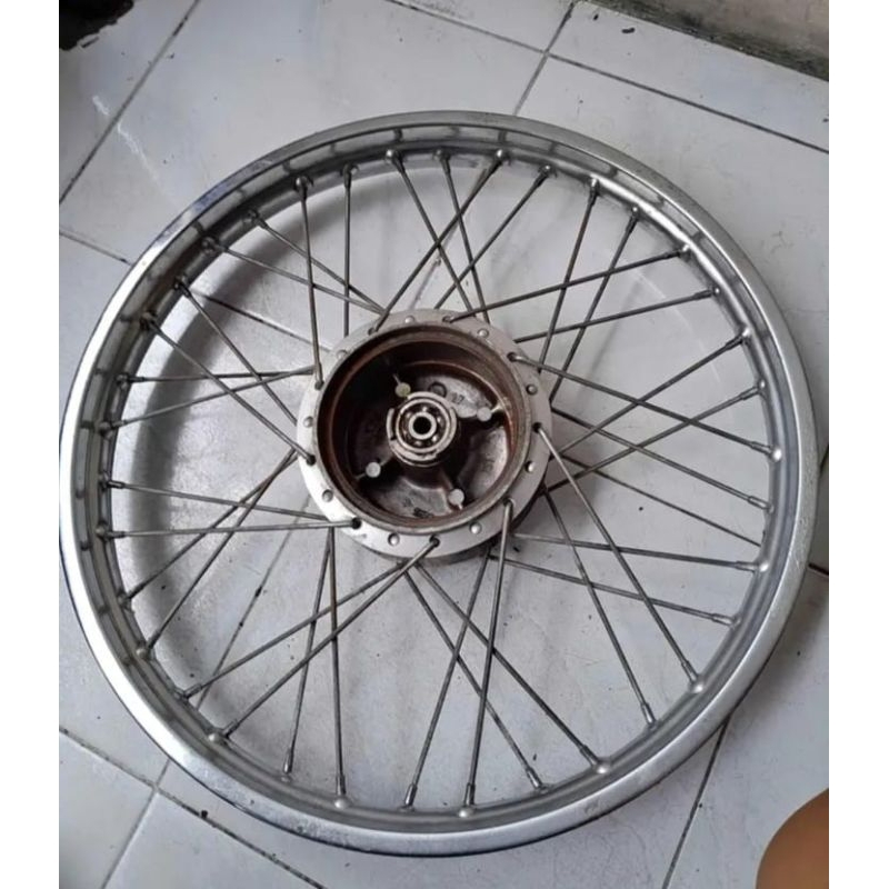 Jual velg pelek belakang Honda supra astrea Grand prima barang masih ...