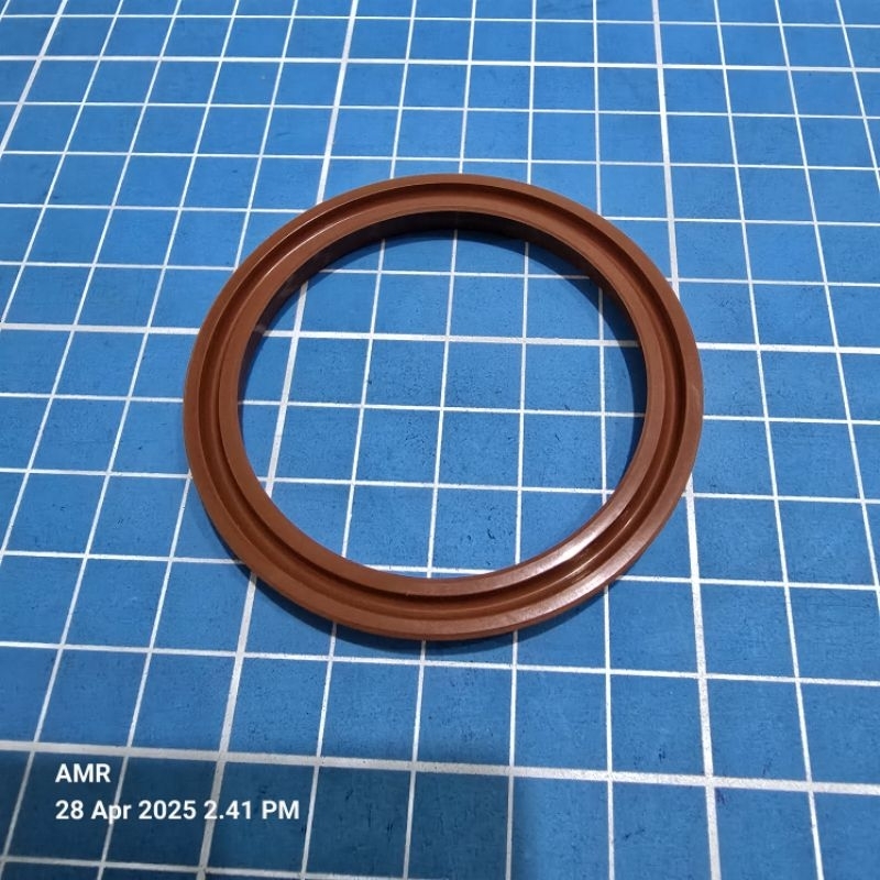 Jual USH 40*50*6 VIT FKM SEAL HDY USH 40X50X6 VTON / USH 40 50 6 FKM ...