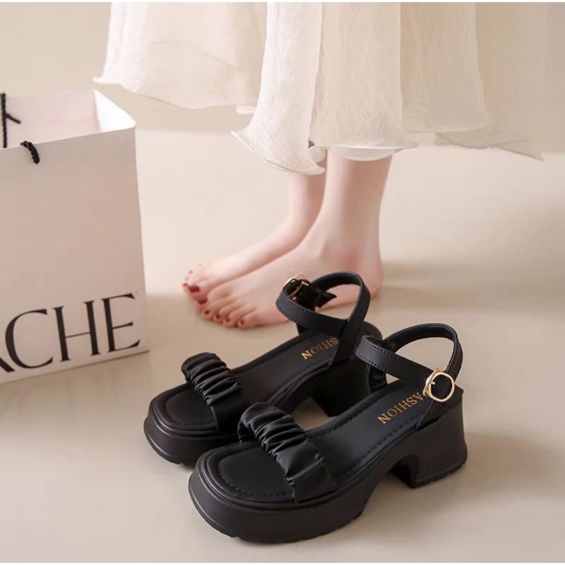 Jual Sendal wedges wanita korean style kekinian/sendal wegnes kerut ...