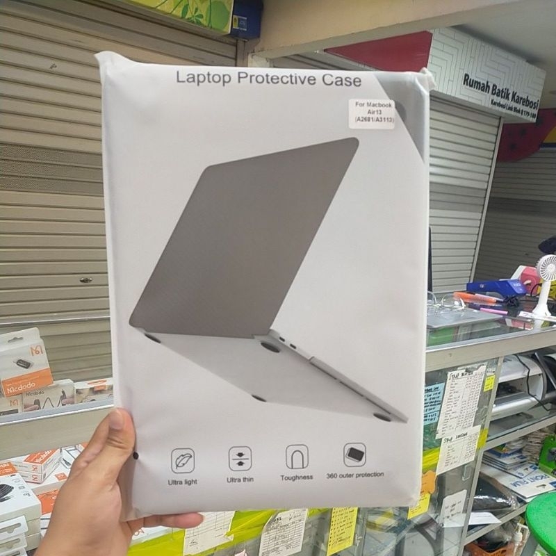 Jual case macbook motif carbon air 13 inc (a2681/a3113) | Shopee Indonesia