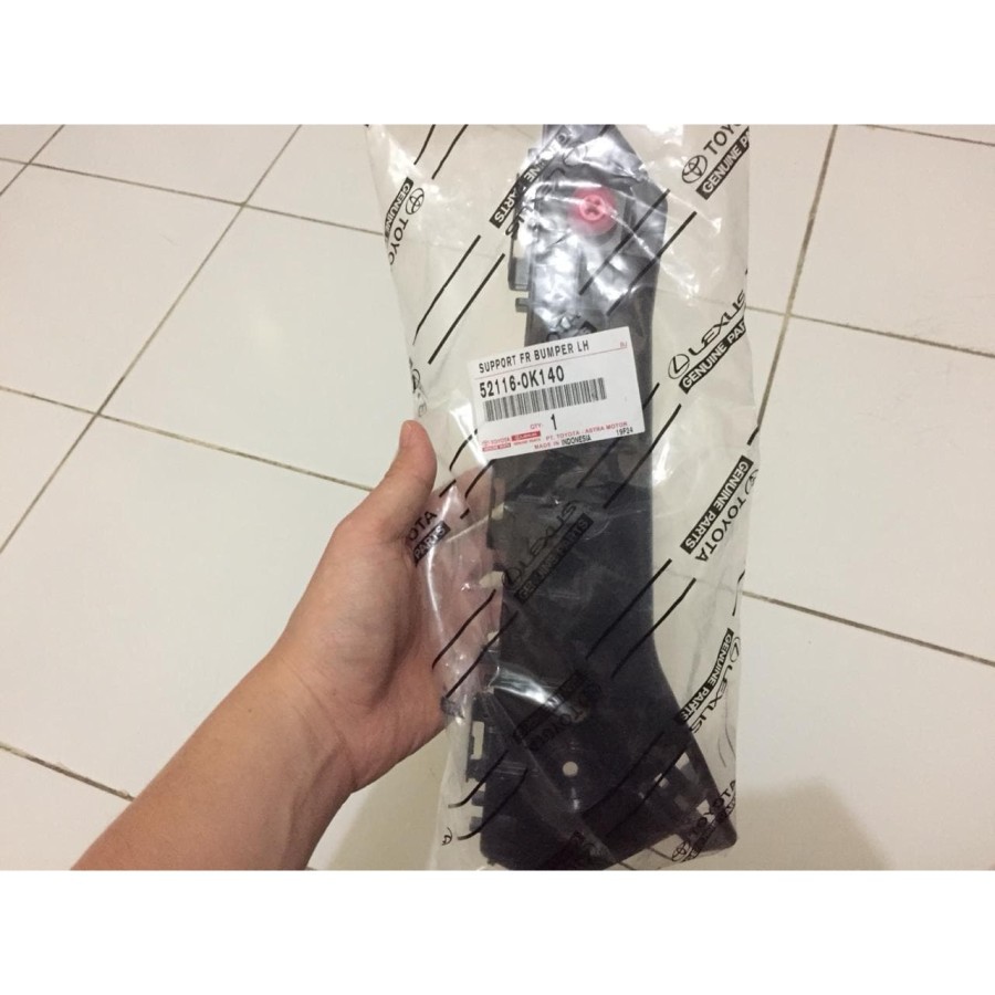 Jual Support Bracket Breket Pegangan Bumper Depan Kiri Innova 52116 ...