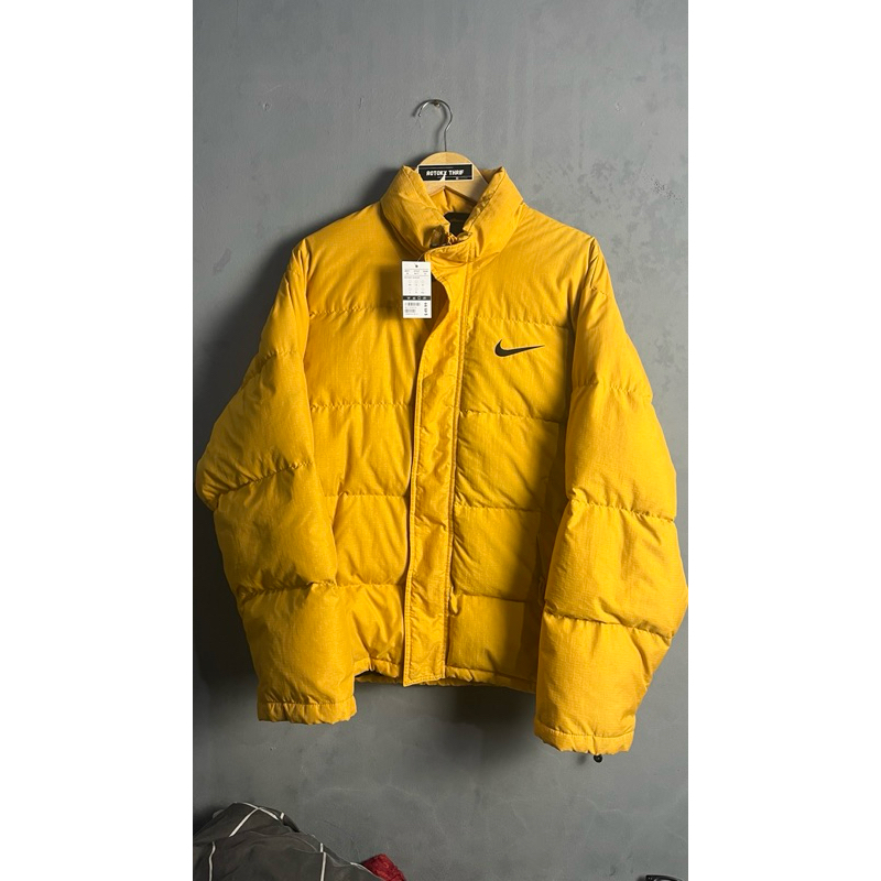 Jual Jaket Puffer Nike kuning | Shopee Indonesia