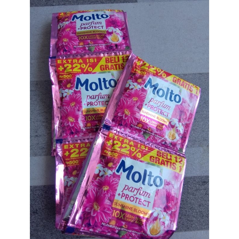 Jual Molto Parfum Boost Pelembut dan Pewangi (1 renteng 12 sachet ...
