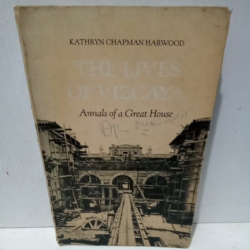 Jual Buku Original THE LIVES OF VIZCAYA - BANYAN BOOKS | Shopee Indonesia