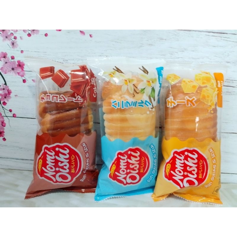 Jual ROTI GULUNG ISI SELAI Nomi Oishi uk 60 gram ( Rasa Susu Vanilla ...
