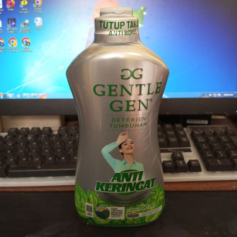 Jual Gentle Gen Detergent Cair 700ml Botol All Varian | Shopee Indonesia