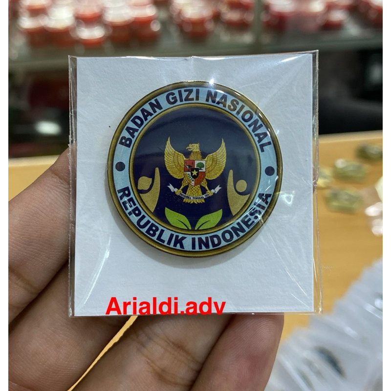 Jual pin BADAN GIZI NASIONAL kuningan dilapis resin magnet pin BGN RI ...