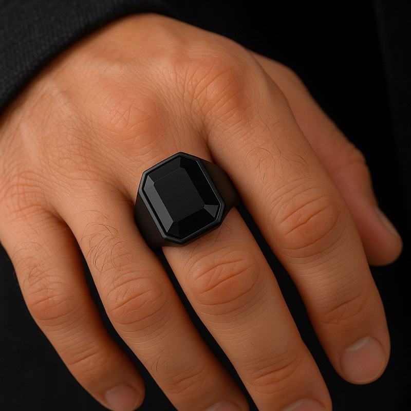 Jual Cincin Titanium Hitam Batu Hitam – Signet Ring Elegan Unik ...