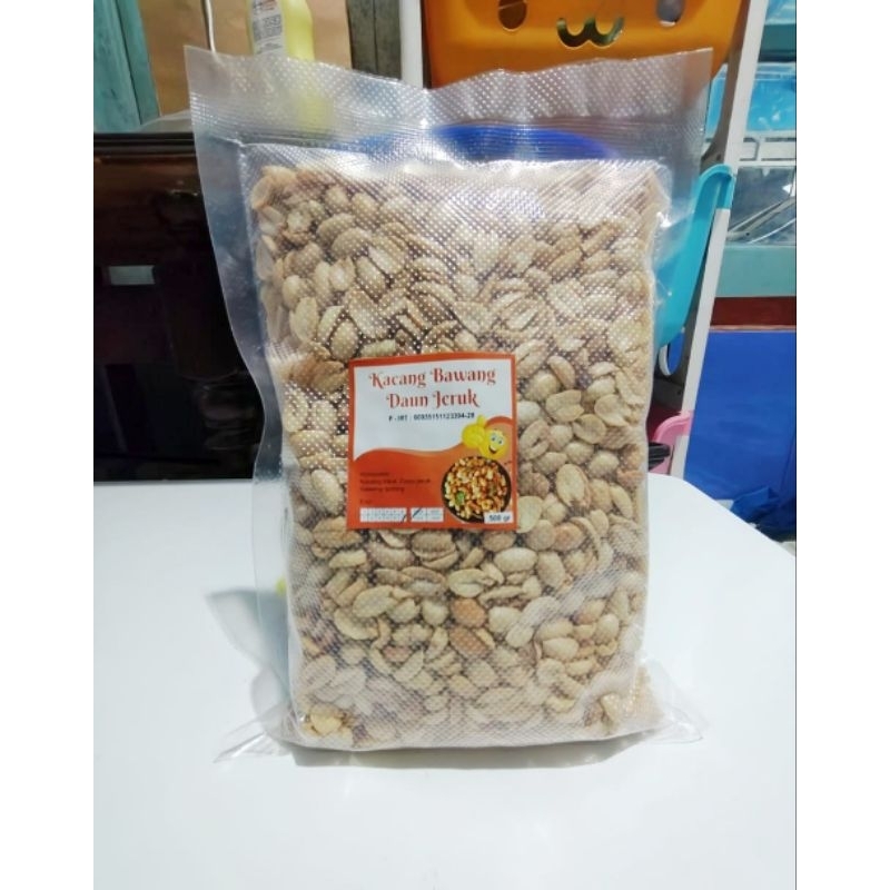 Jual Kacang Bawang daun jeruk renyah gurih 1000 gr | Shopee Indonesia