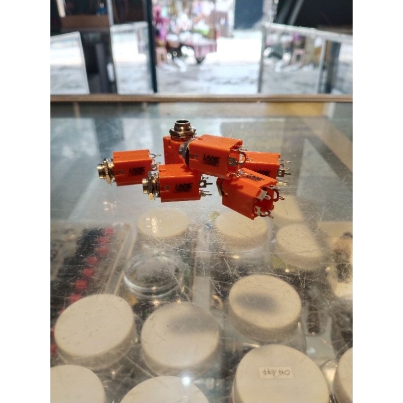 Jual socket akai / mic / body / toa Line Master stereo original ...