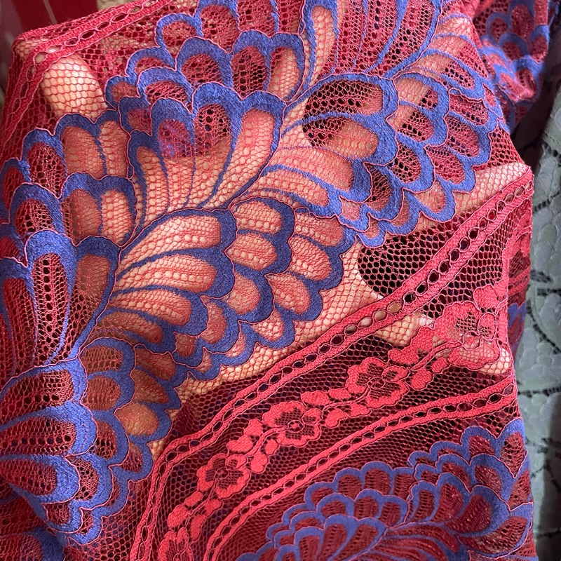 Jual kain semi prada - kain brokat semi prada - kain brokat motif etnik ...