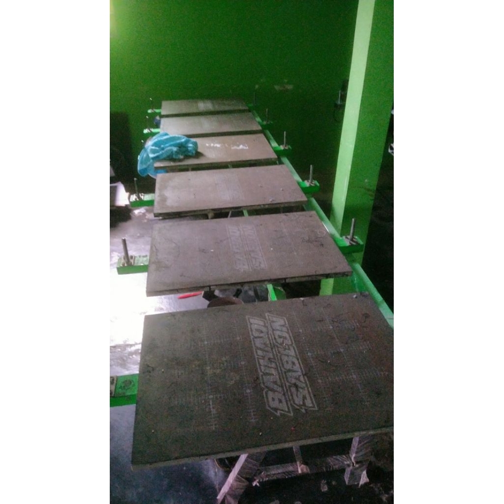Jual Meja Sablon Thailand 6 palet 40 x 60 mdf hijau | Shopee Indonesia