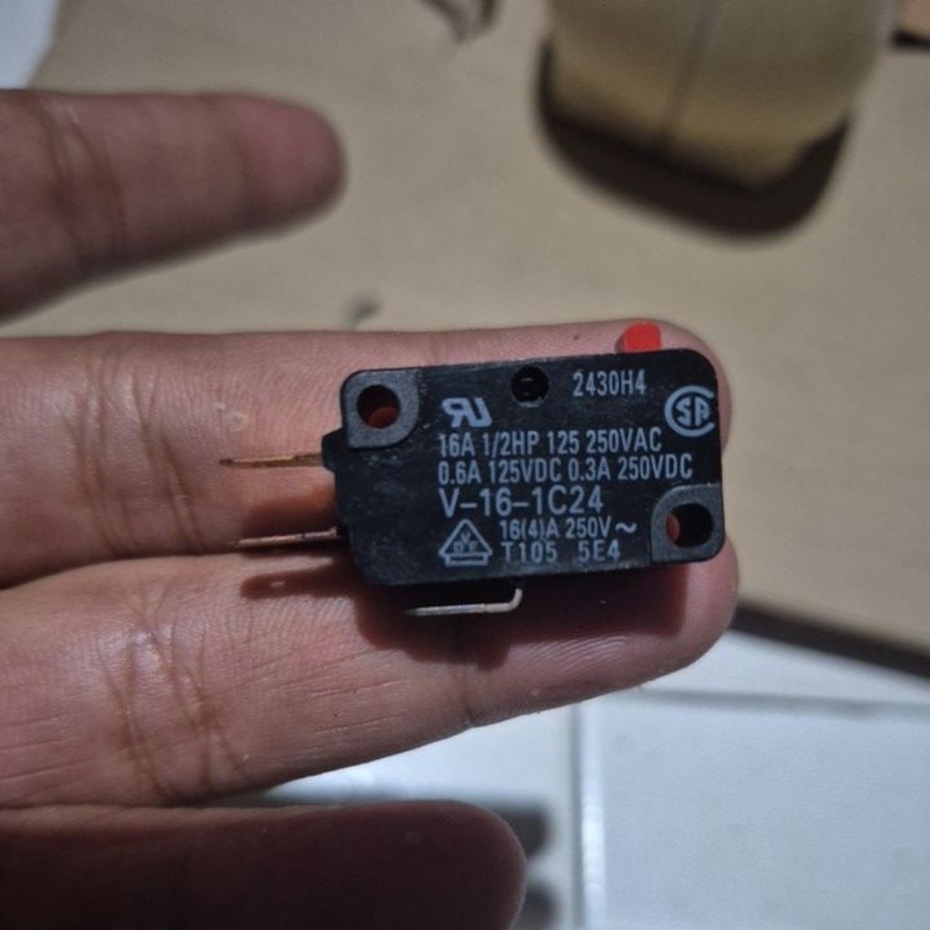Jual mikro switch omron 16A | Shopee Indonesia
