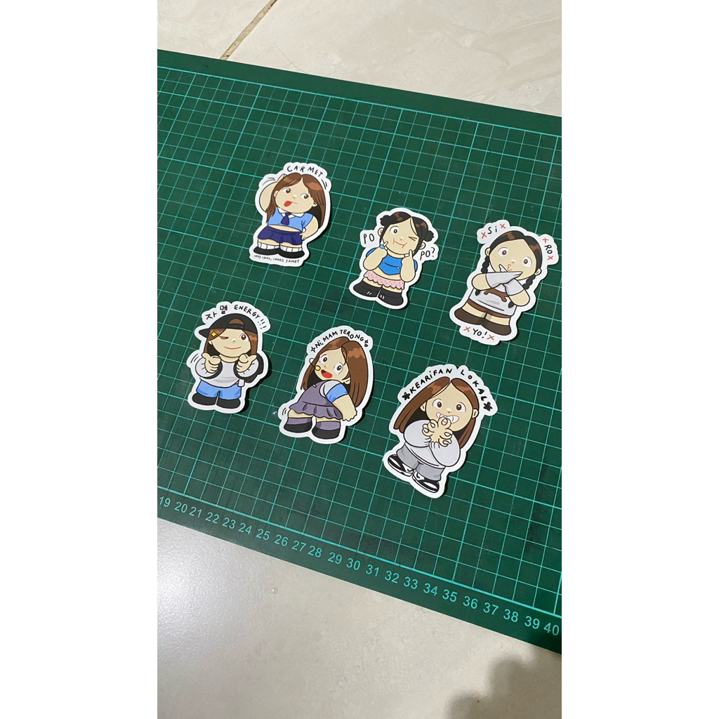 Jual Sticker Carmen Hearts2Hearts | Shopee Indonesia