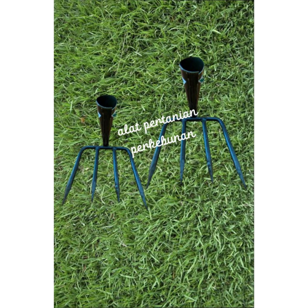 Jual Garuk rumput sampah besi gigi 4 - congkrang garuk pacul sampah got ...