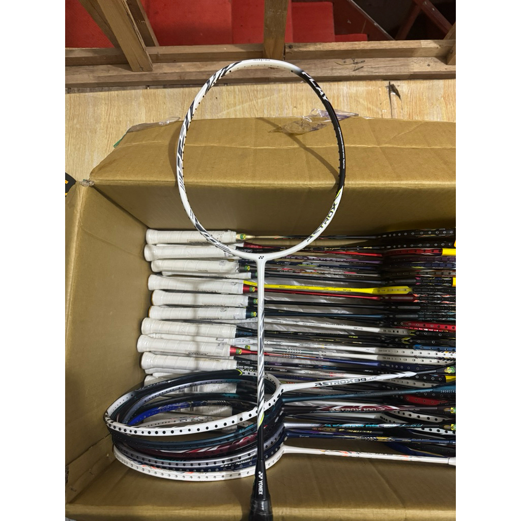 Jual Raket Badminton Yonex Astrox 99 Play White Tiger Cherry Sunburst ...