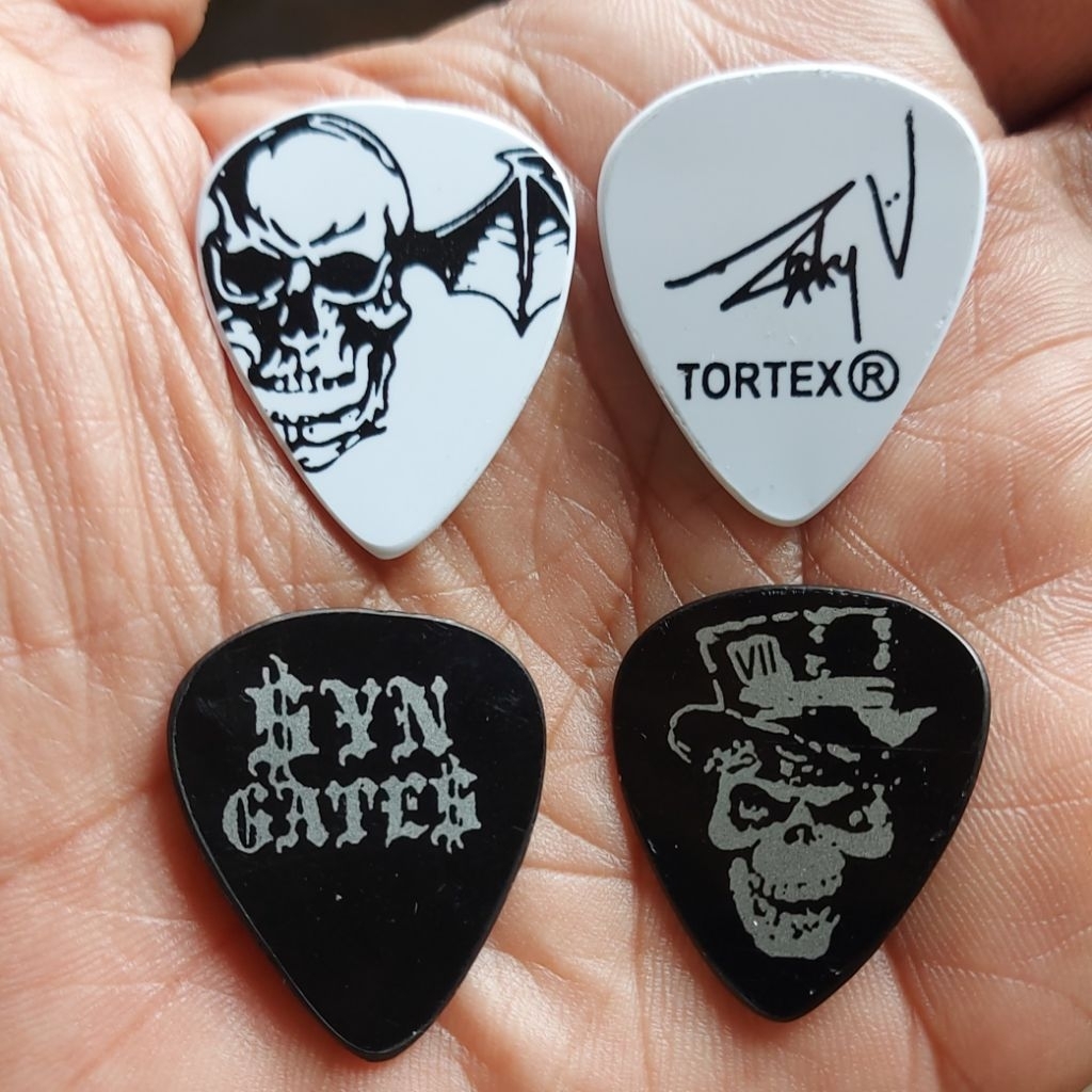 Jual Pick Gitar Signature Synyster Gates & Zacky Vengeance (Satuan) A7X ...