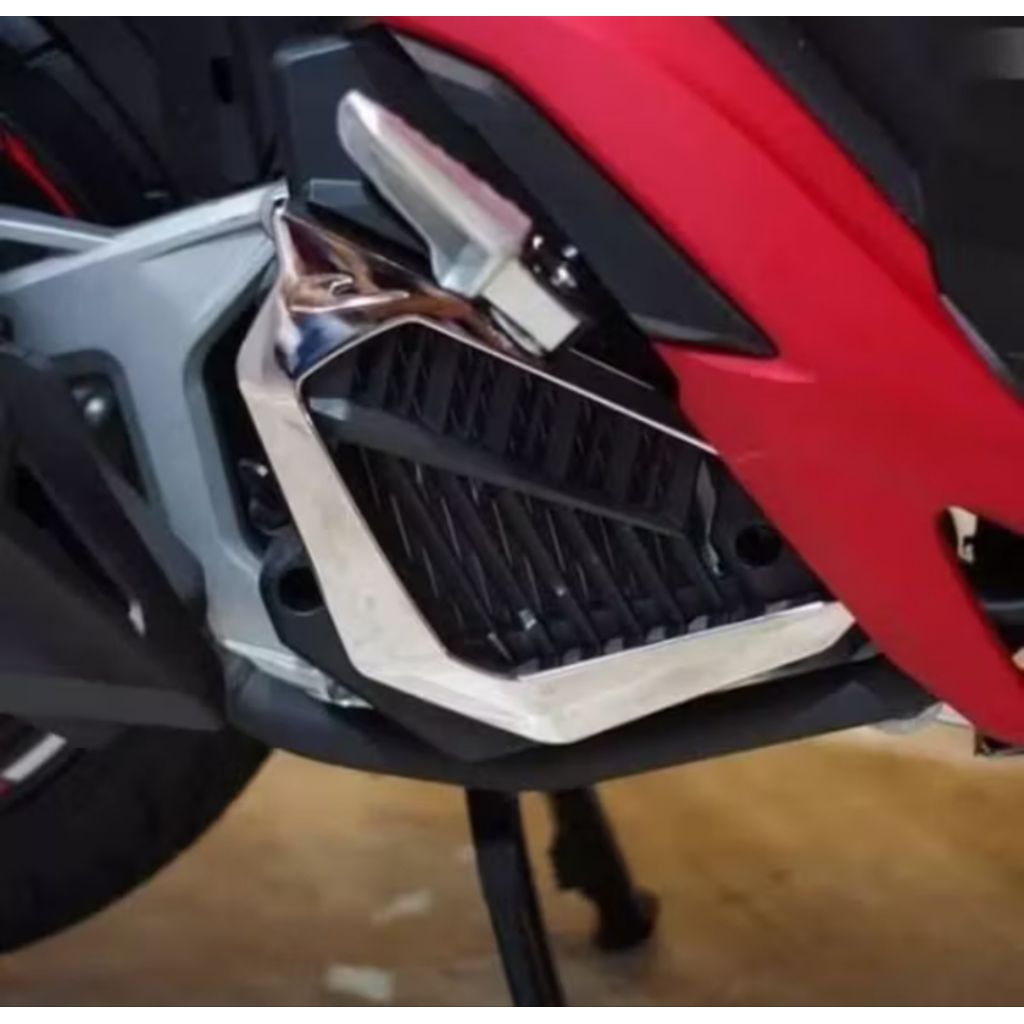Jual Garnish Cover Radiator New Vario 125 150 eSP Original Honda AHM ...