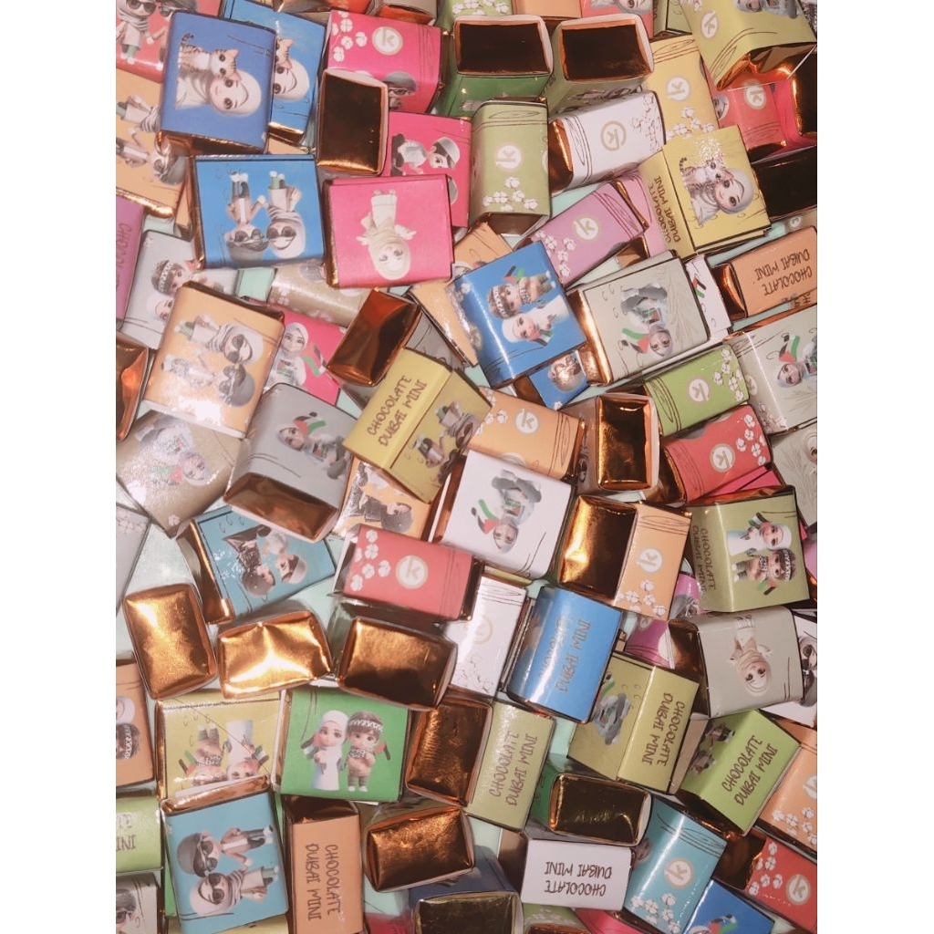 Jual Coklat Dubai Mini Cube / Choccolate Dubai Crunchy isi 25pcs ...
